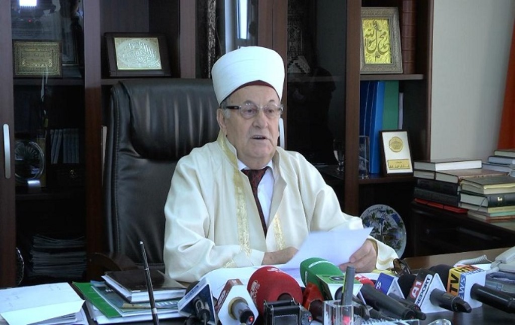 Hajji Selim Muça, the Muslim leader who conveys the peace of God ...